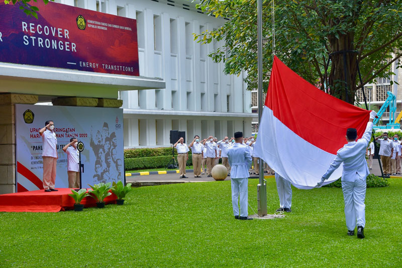 Kementerian ESDM RI - Media Center - Arsip Berita - Sekjen Rida: Hari Pahlawan Momentum Perkuat ...