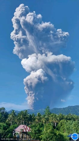 Kementerian ESDM RI - Media Center - Arsip Berita - Gunung Dukono ...