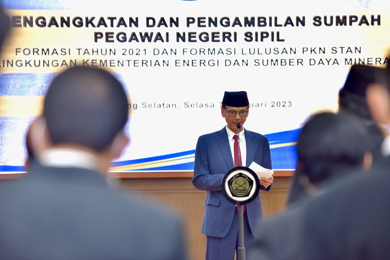 Kementerian ESDM RI - Media Center - News Archives - Lantik 189 PNS ...
