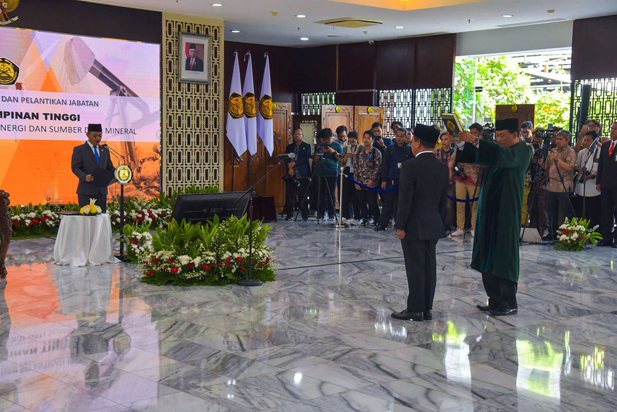Kementerian ESDM RI - Media Center - Arsip Berita - Lantik Dirjen Minerba, Ini Arahan Menteri ESDM